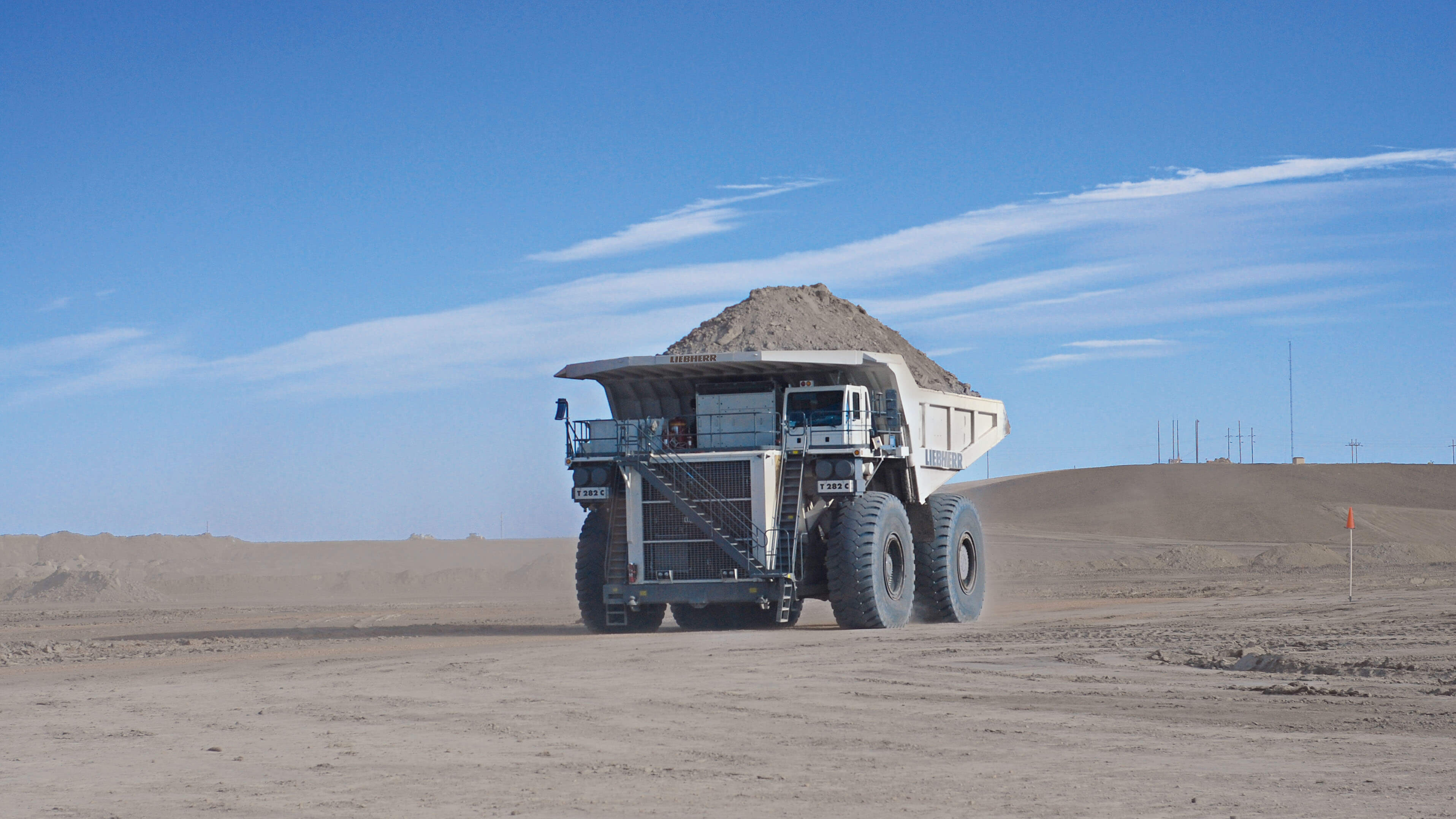 huge dump truck engine