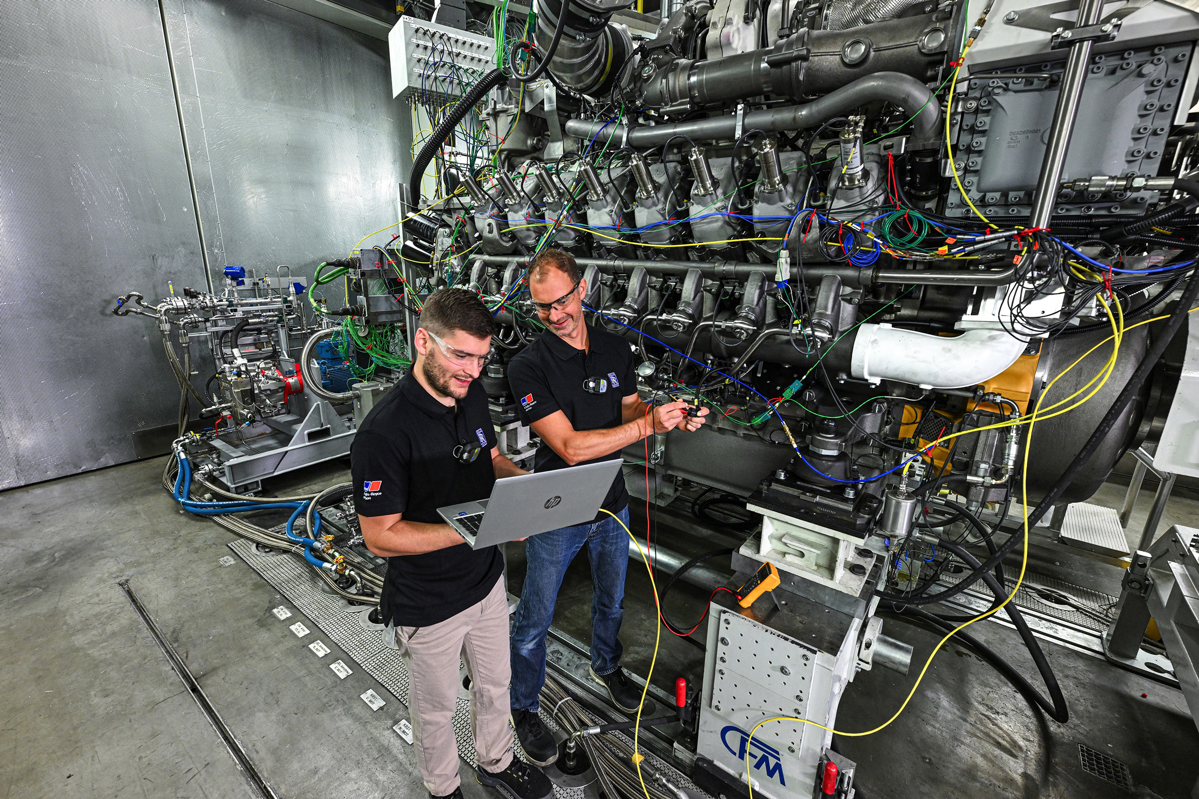 Rolls-Royce successfully tests first pure methanol marine engine ...